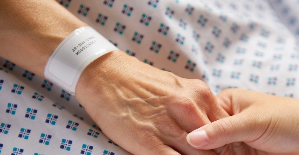 Hospice nurse reveals 12 signs that somebody could be '1-3 months away ...